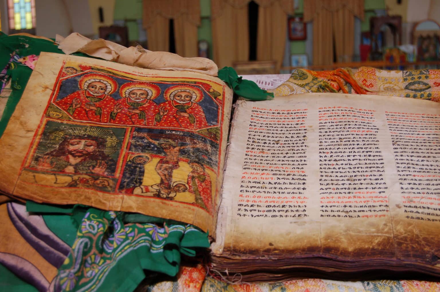 Testi sacri: le opere religiose più importanti della storia dell'umanità Testi sacri: le opere religiose più importanti della storia dell'umanità