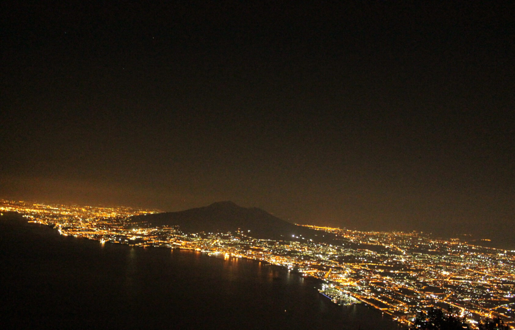 Napoli di notte: idee per come vivere la città partenopea di notte